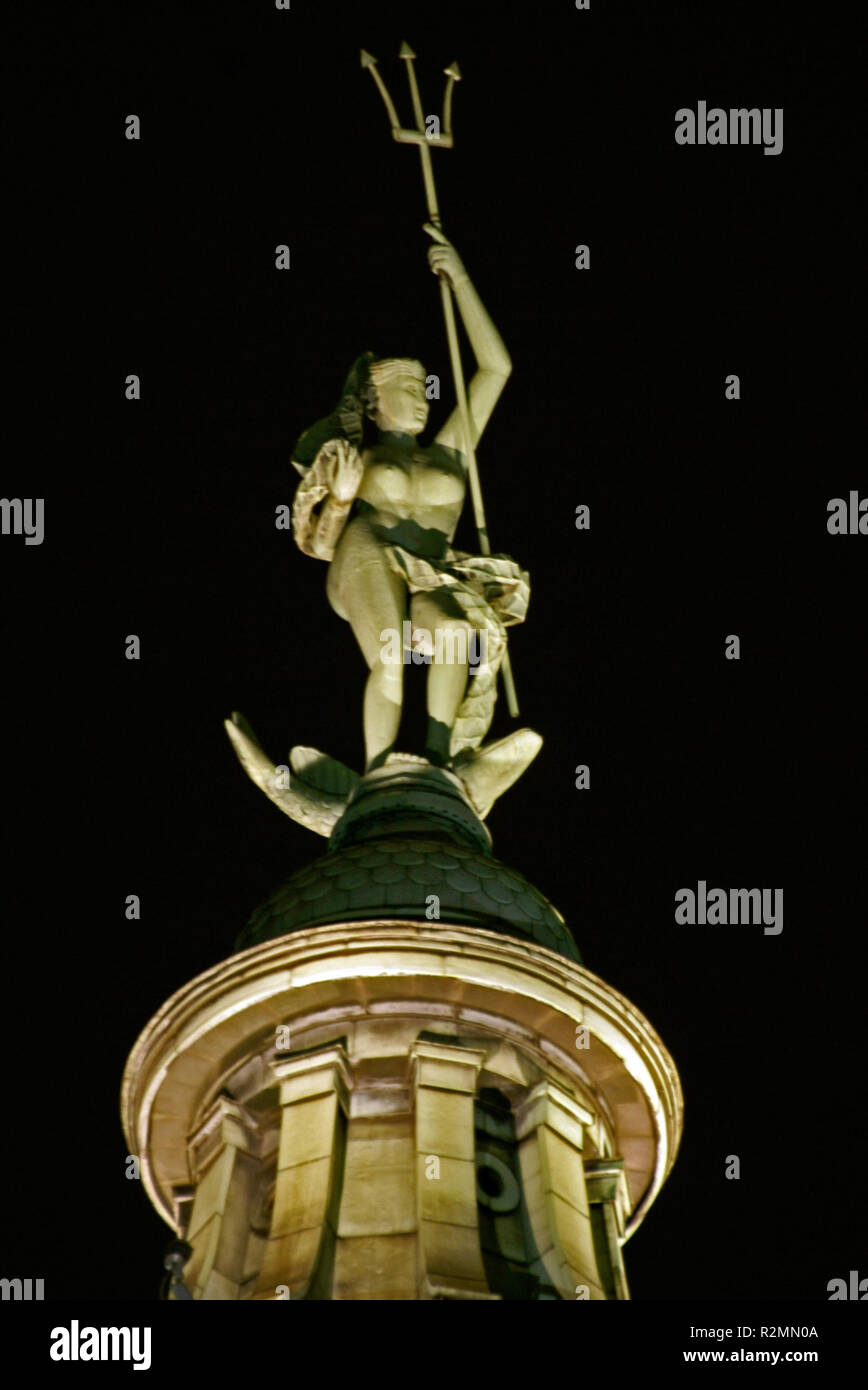 Amphitrite Statue High Resolution Stock Photography and Images - Alamy