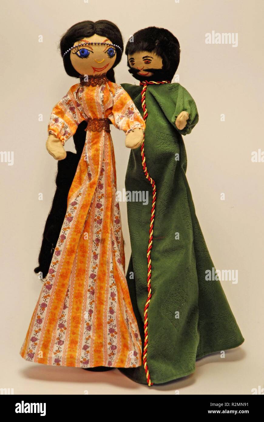 Puppet pair hi-res stock photography and images - Alamy