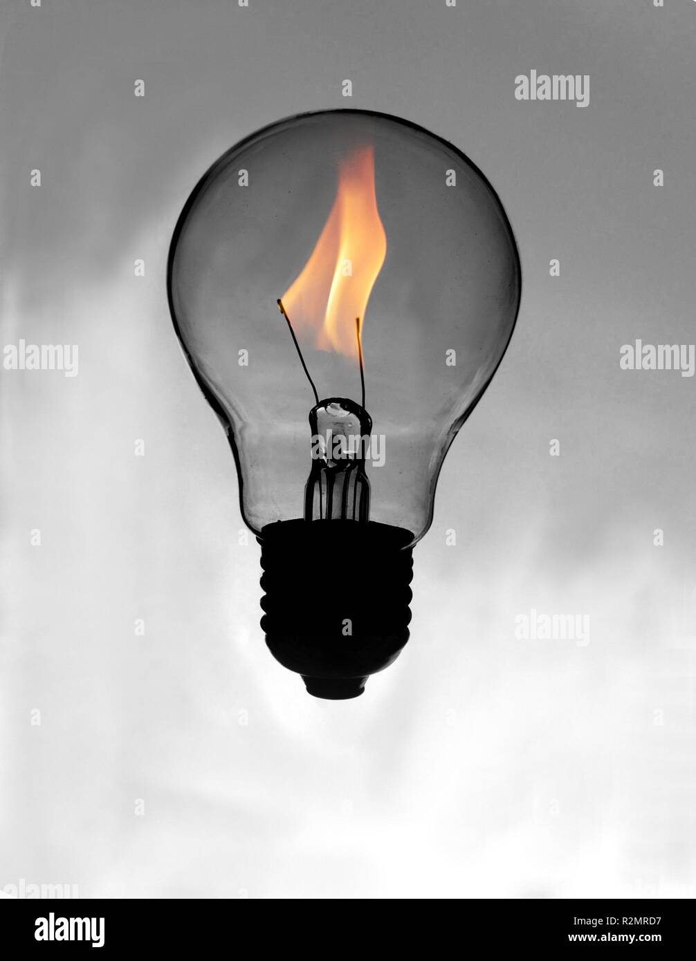 lightbulb burns 2 Stock Photo - Alamy