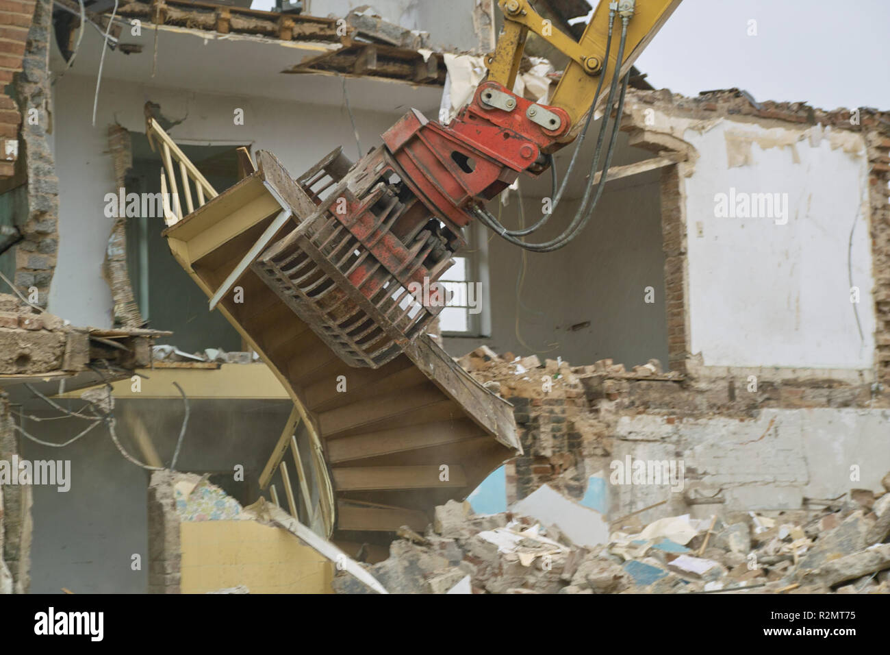 Demolition blasting hi-res stock photography and images - Alamy