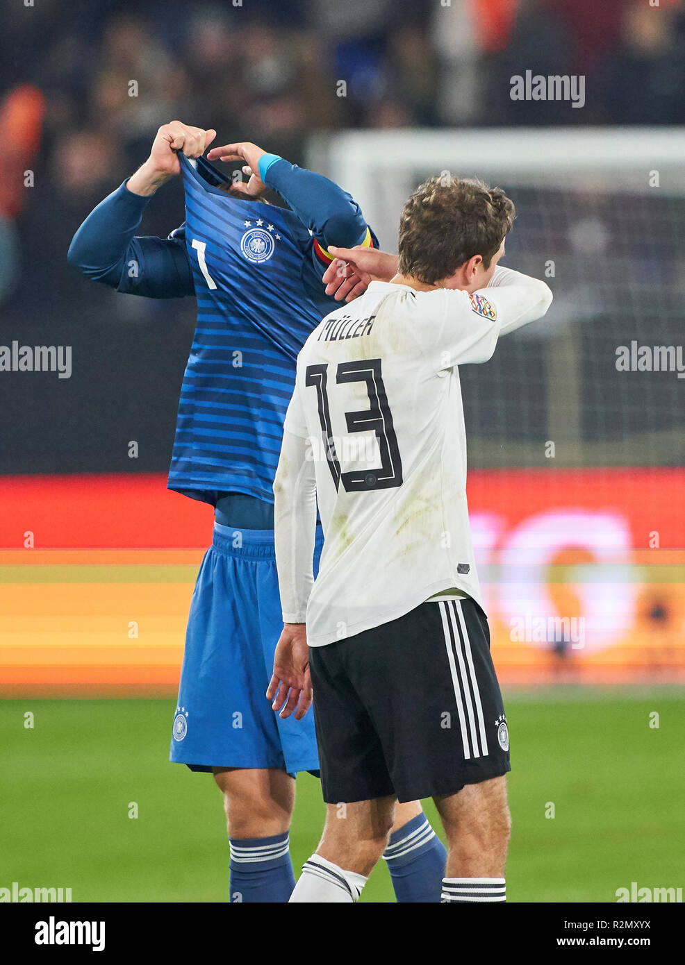 Gelsenkirchen, Germany. 19th Nov, 2018. Manuel NEUER, DFB 1 goalkeeper ...