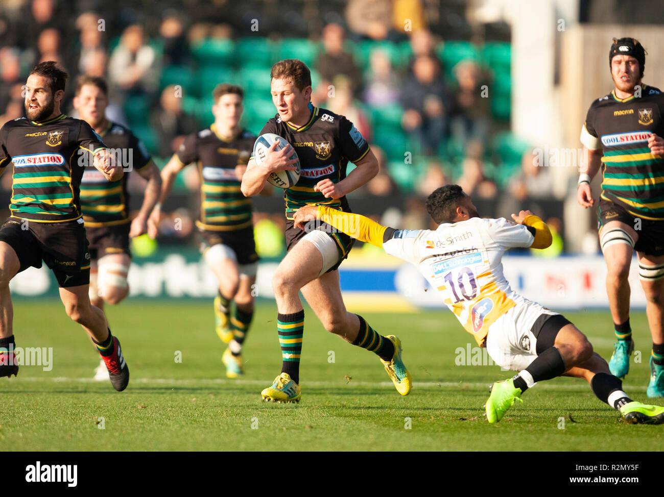 Premiership rugby wasps hi-res stock photography and images - Alamy