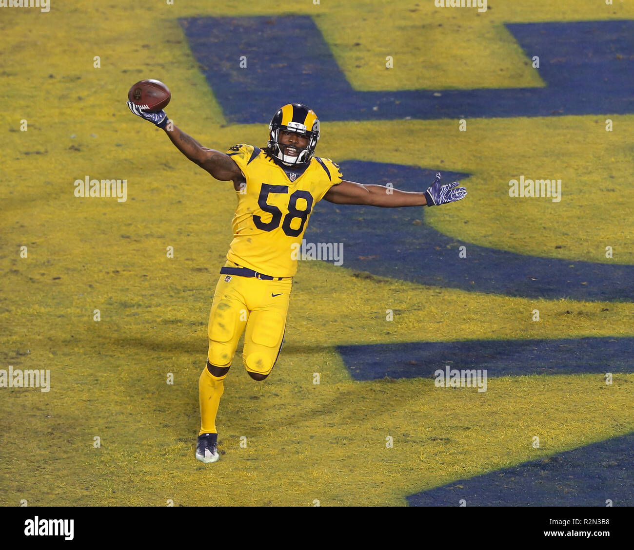 Los Angeles, CA, USA. 19th Nov, 2018. Los Angeles Rams inside ...