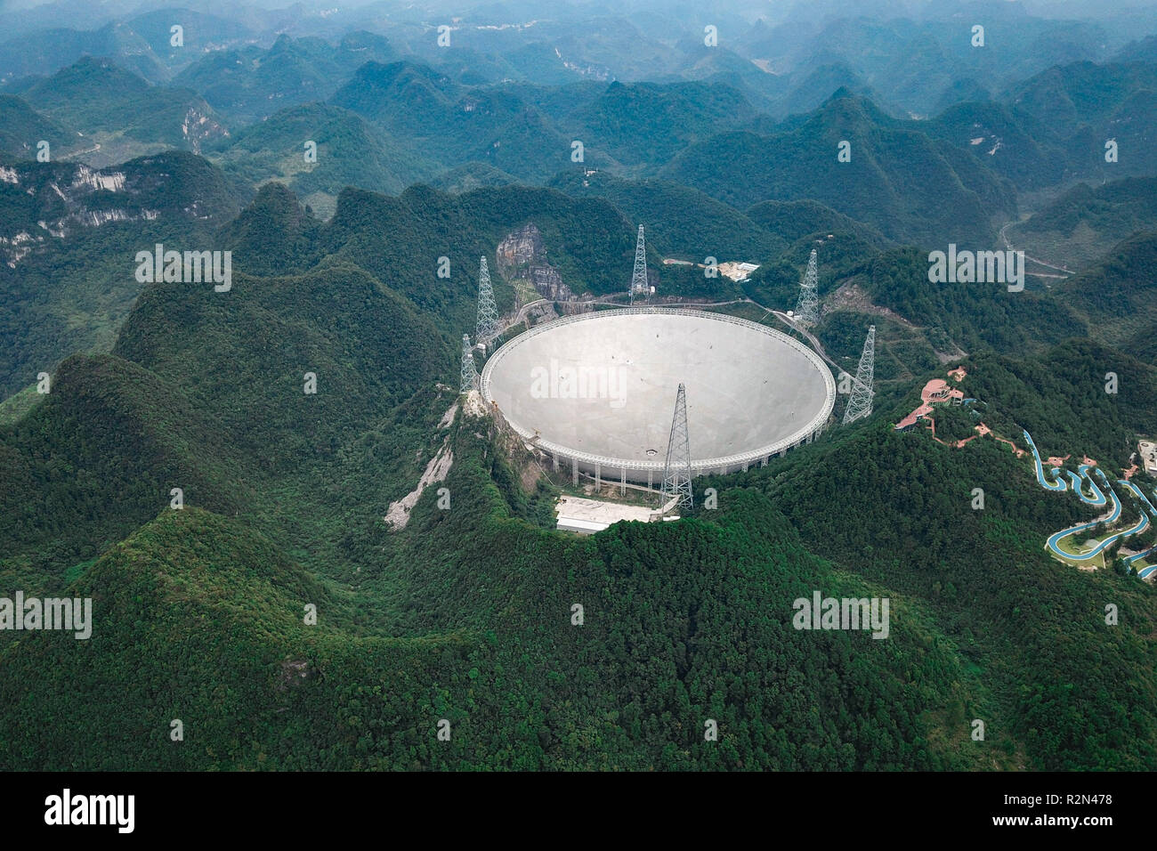 Fast telescope china hi-res stock photography and images - Alamy