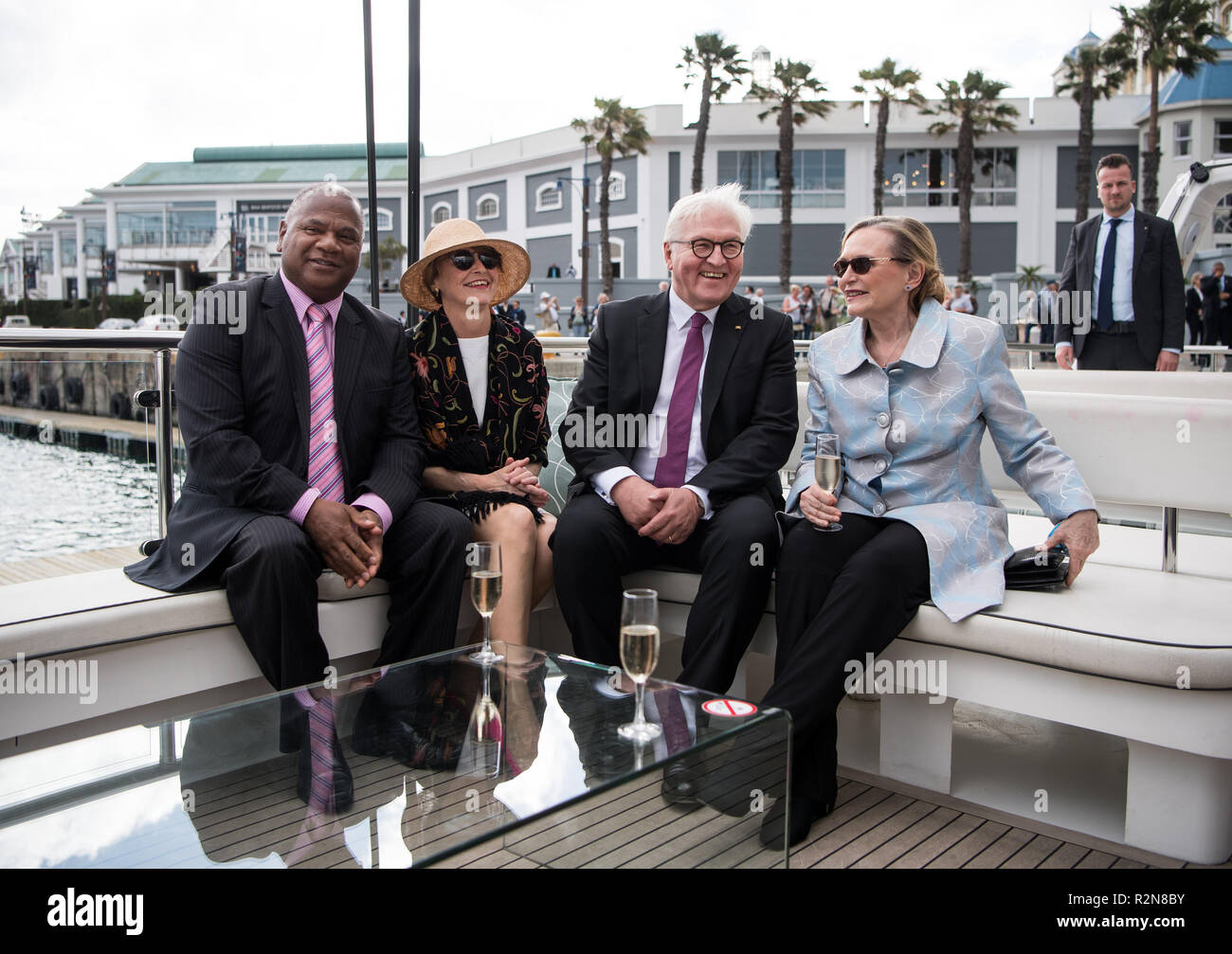 Dan plato hi-res stock photography and images - Alamy