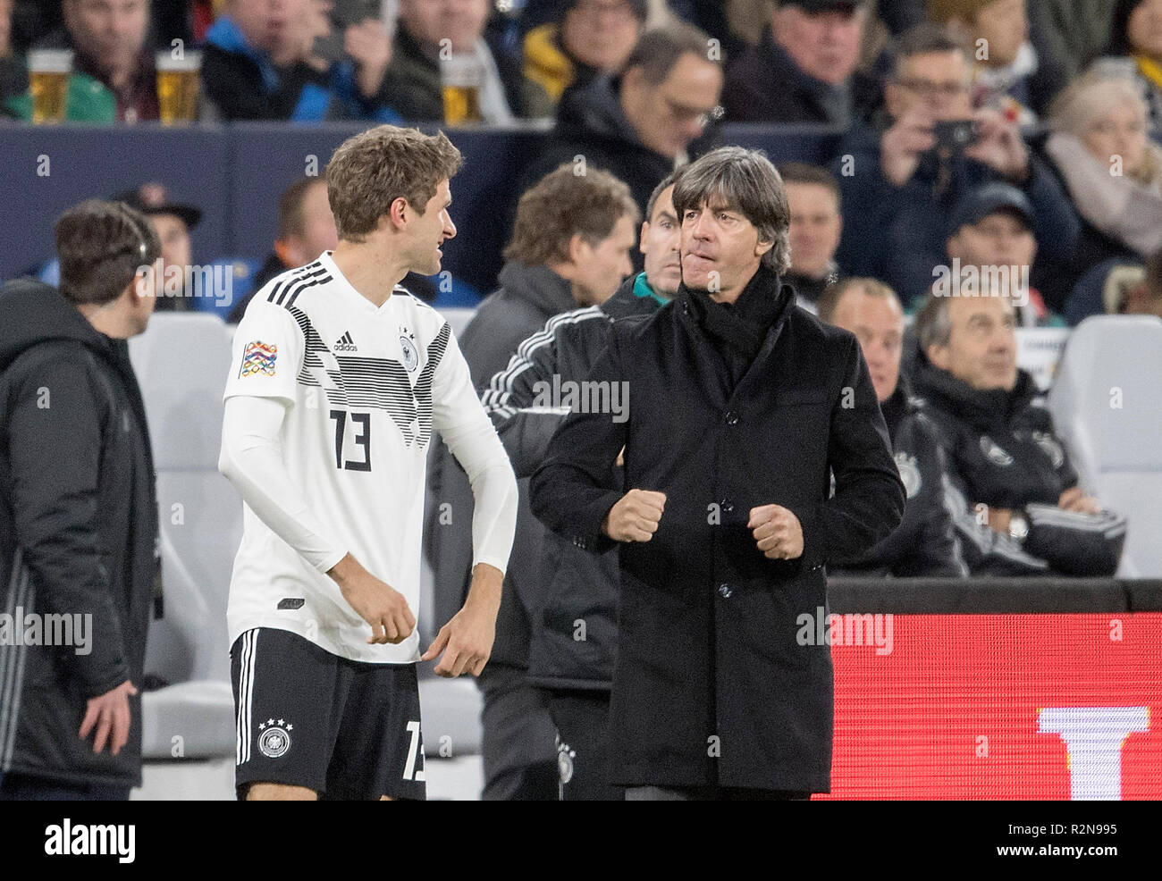 Thomas MUELLER l. Substitution, Soccer Laenderspiel, Nations League ...