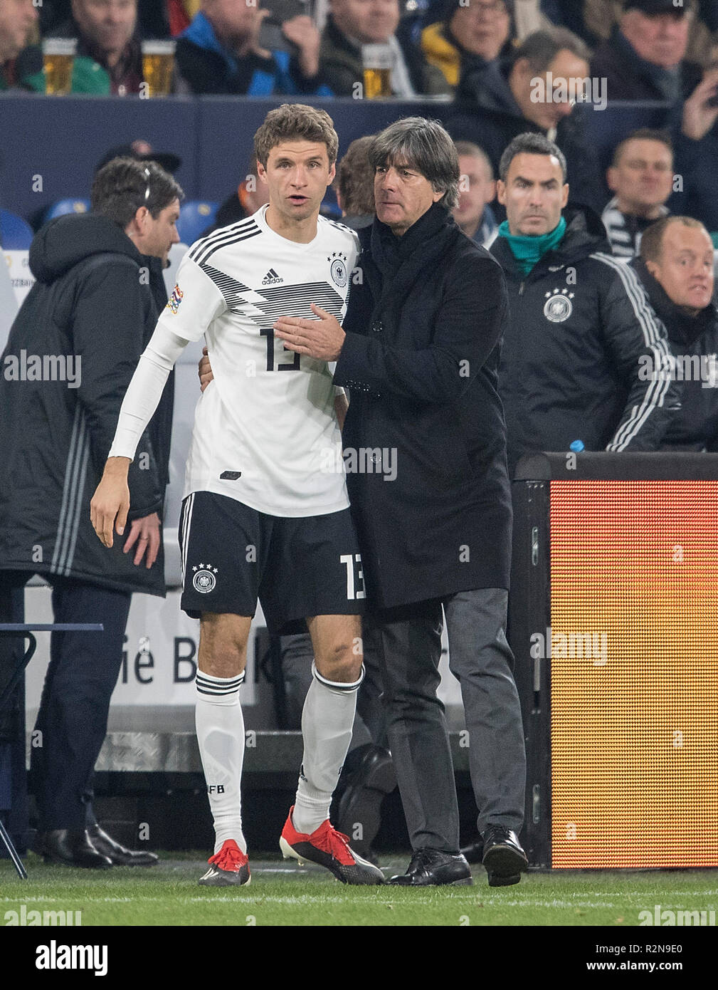 Thomas MUELLER l. Substitution, Soccer Laenderspiel, Nations League ...
