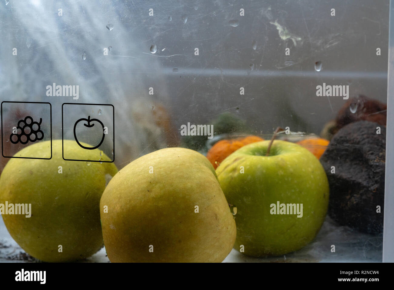 Rotten food in box hi-res stock photography and images - Alamy