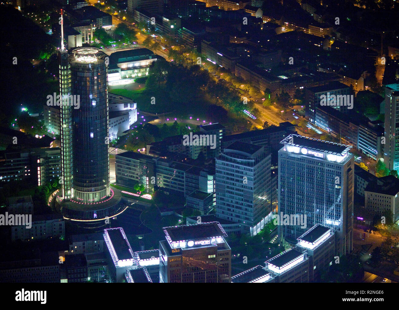 Central area city night hi-res stock photography and images - Alamy