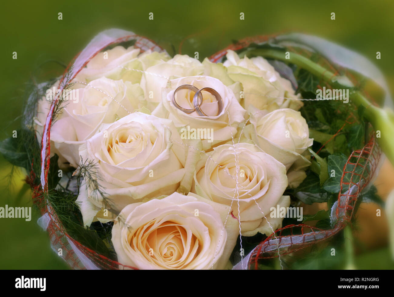 Wedding ring symbolism ceremony hi-res stock photography and images - Alamy