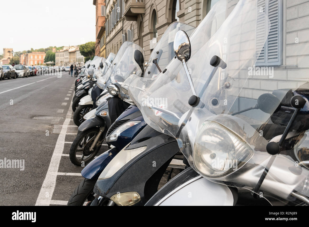 Parking mopeds motorbikes hi-res stock photography and images - Alamy