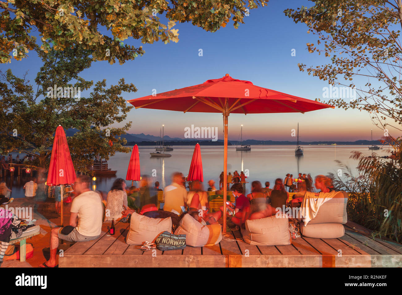 Sundowner bar in ubersee am chiemsee hi-res stock photography and ...