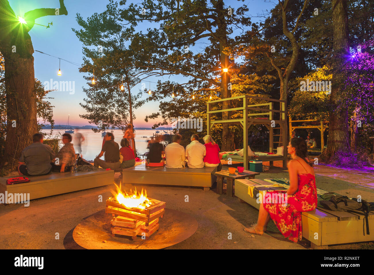 Sundowner bar in ubersee am chiemsee hi-res stock photography and ...