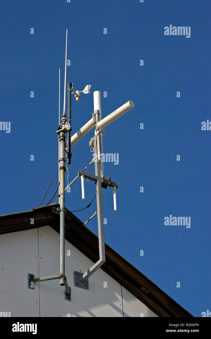 Radio waves wireless radio signal hi-res stock photography and images ...