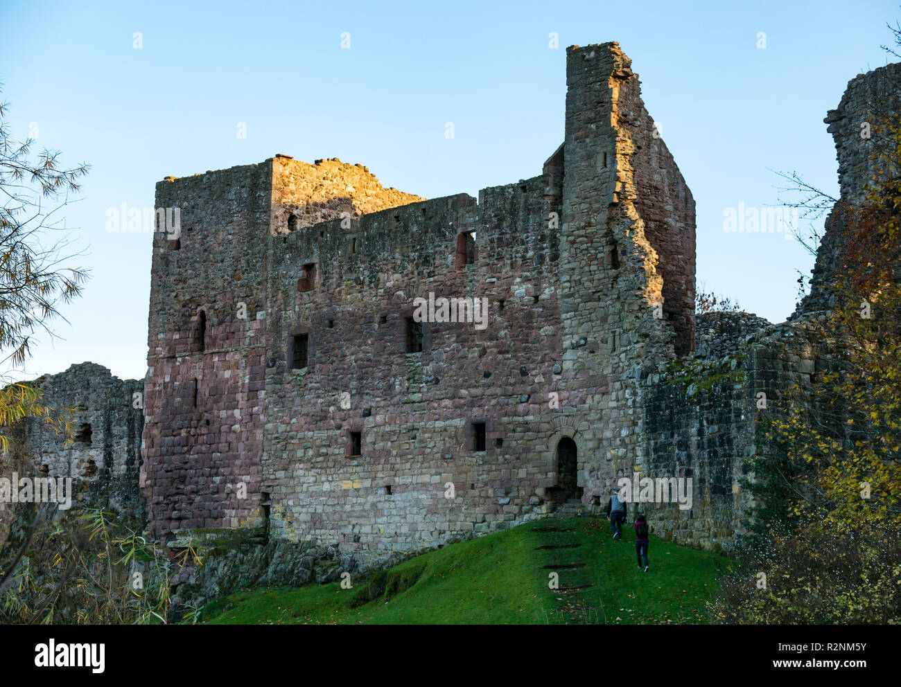 Hailes castle hi-res stock photography and images - Alamy