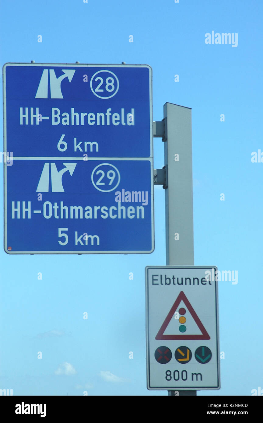 Autobahnschilder hi-res stock photography and images - Alamy