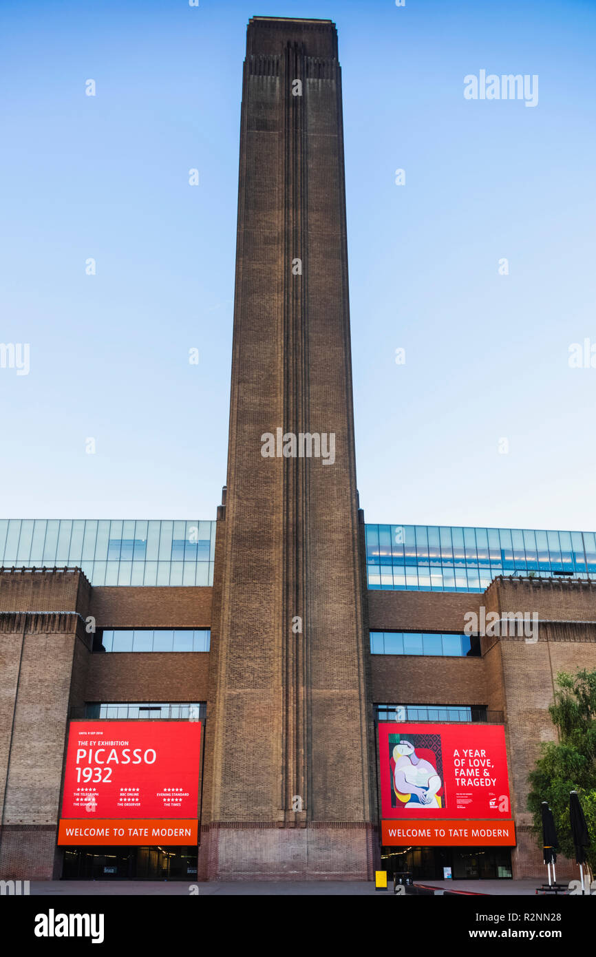 Tate modern gallery hi-res stock photography and images - Alamy