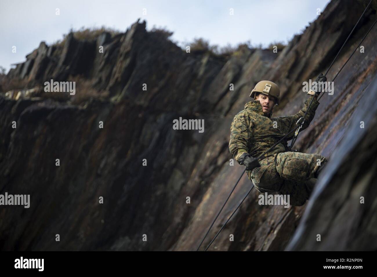 British military assault course hi-res stock photography and images - Alamy