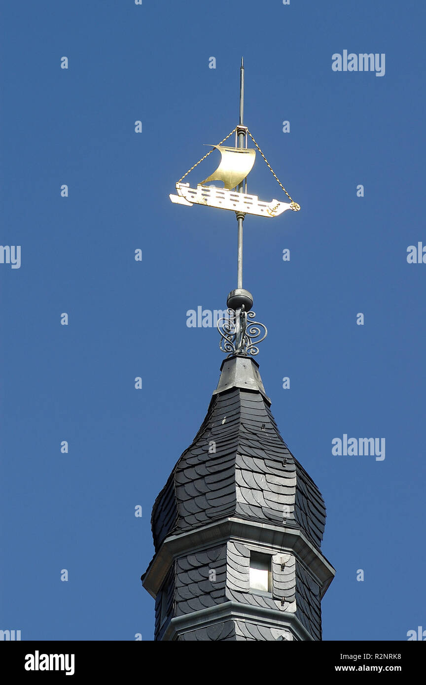 Slated spire hi-res stock photography and images - Alamy
