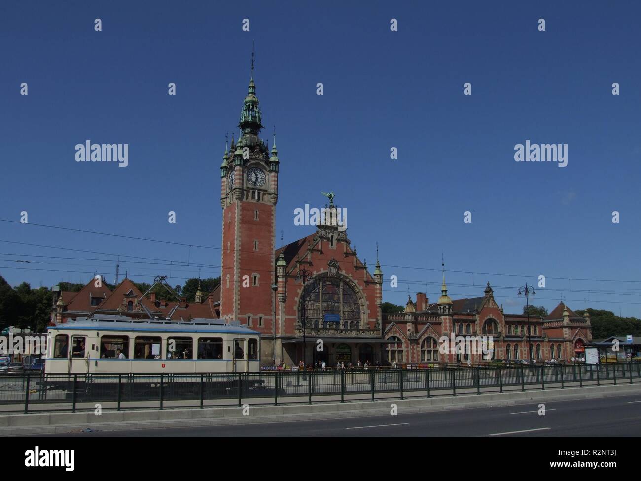 Danzig hauptbahnhof hi-res stock photography and images - Alamy