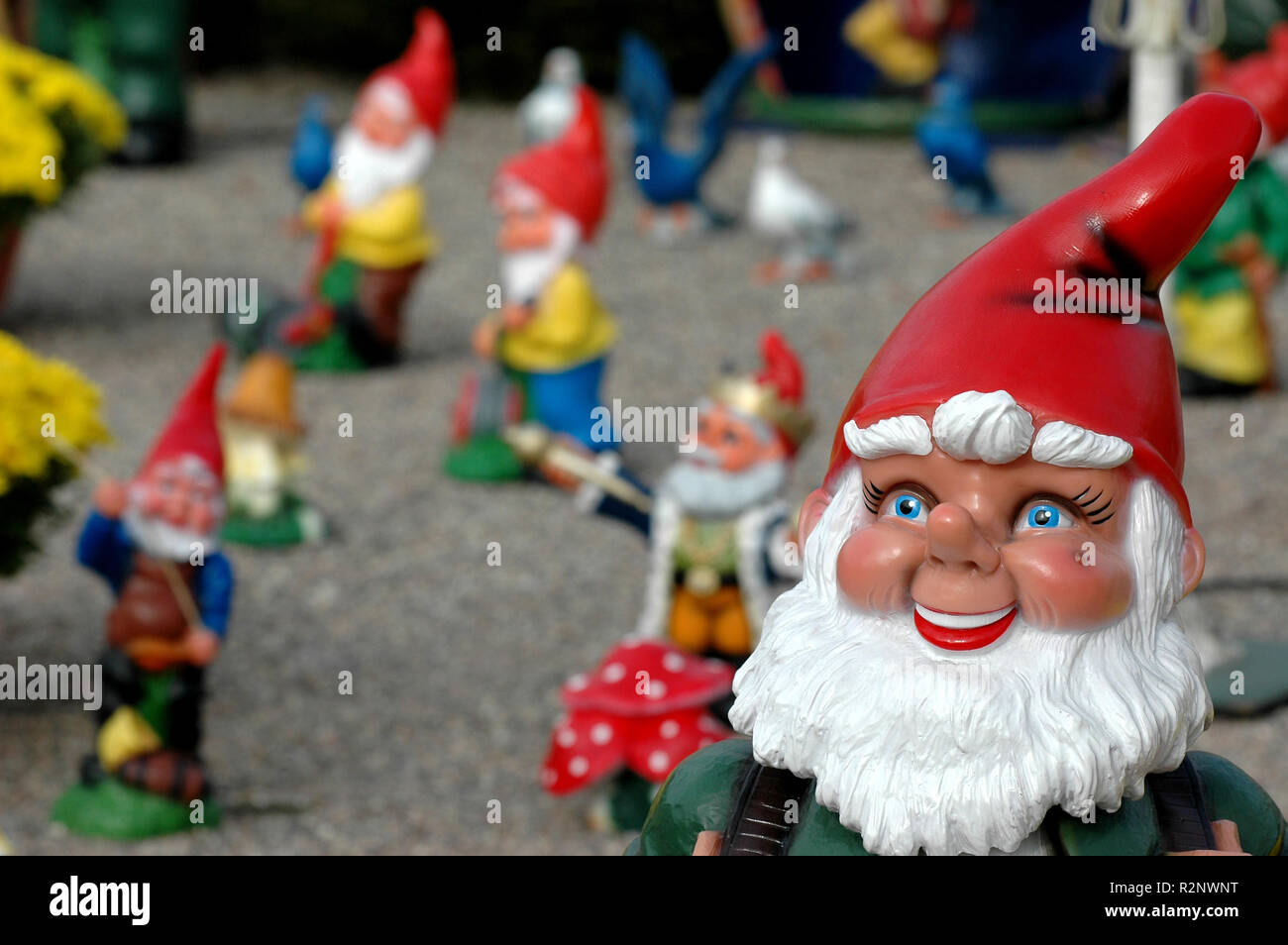 Plastic gnomes hi-res stock photography and images - Alamy