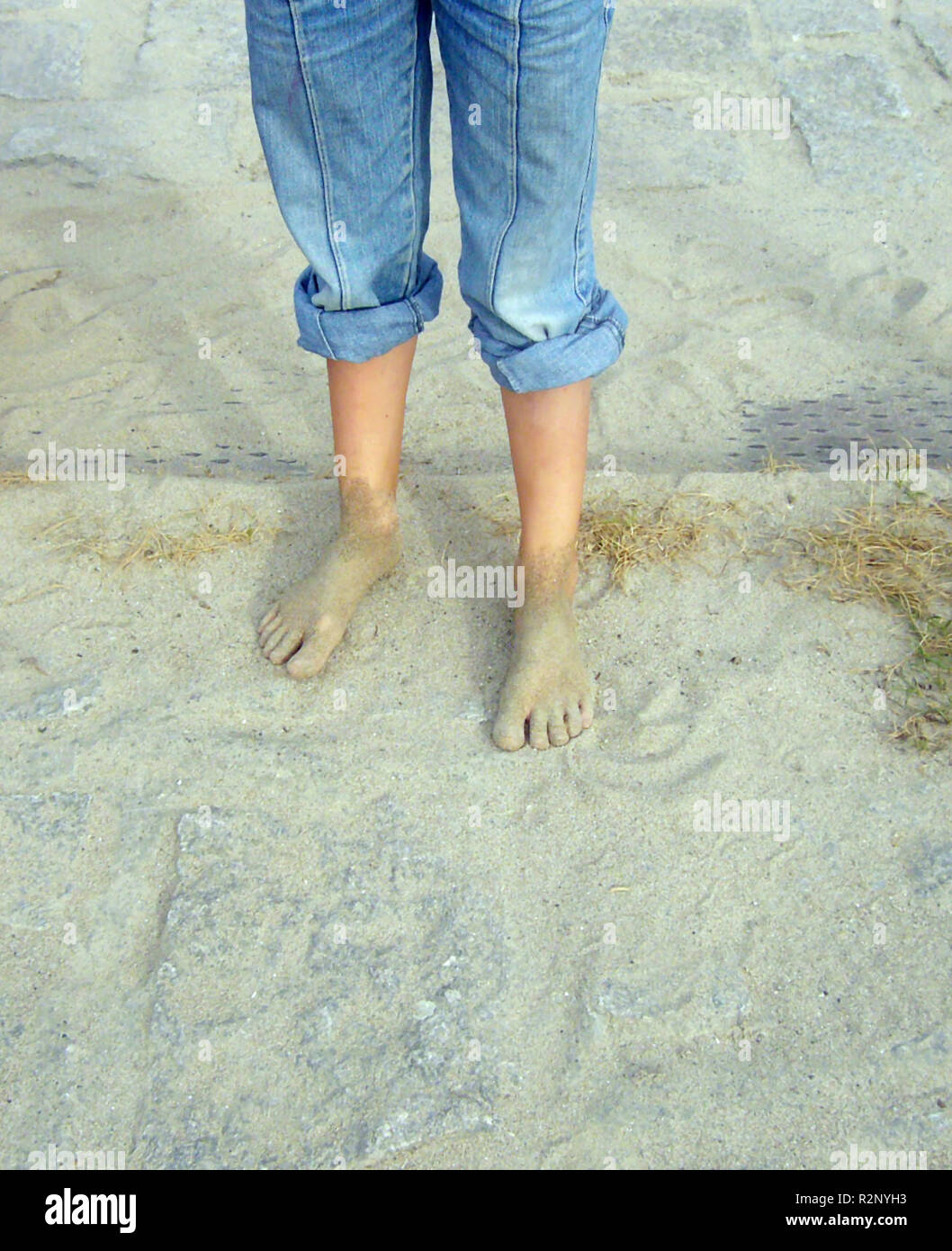Thighs beach hi-res stock photography and images - Alamy