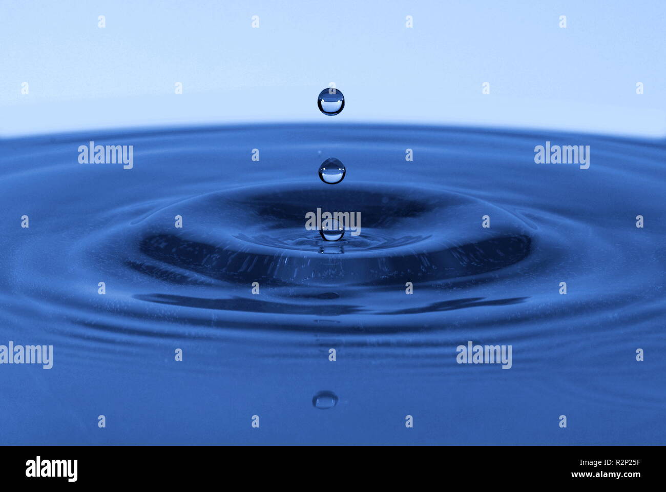Wasserringe hi-res stock photography and images - Alamy