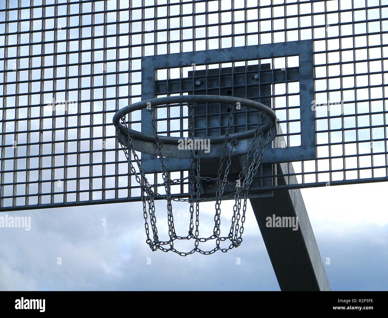 Basketballkorb hi-res stock photography and images - Alamy