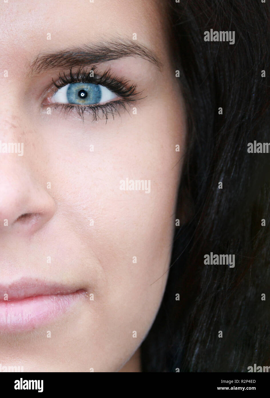 Dark blue eye hi-res stock photography and images - Alamy
