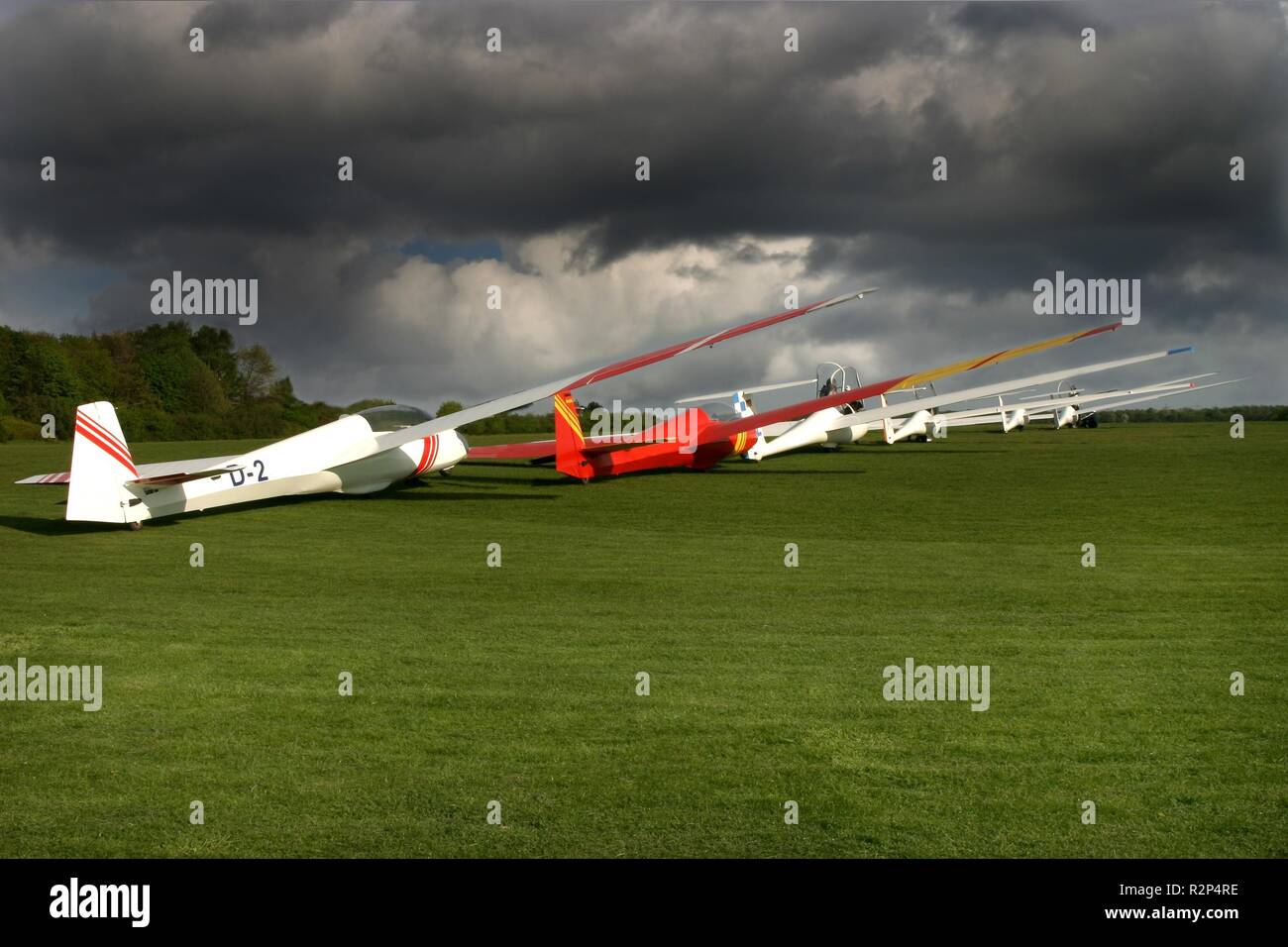 Glider aircrafts hi-res stock photography and images - Alamy
