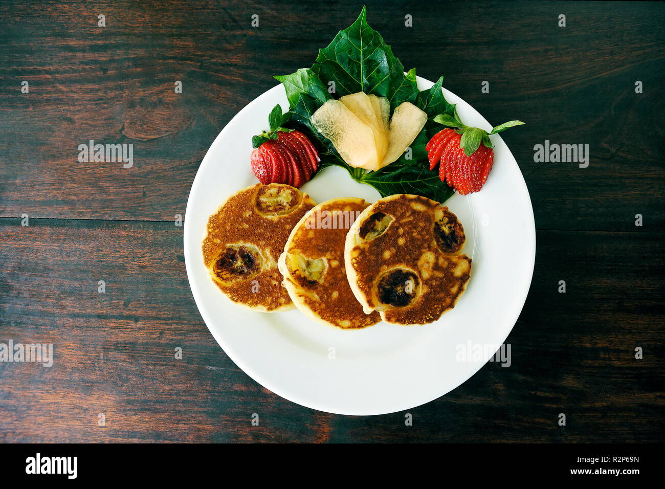Table garniture hi-res stock photography and images - Alamy
