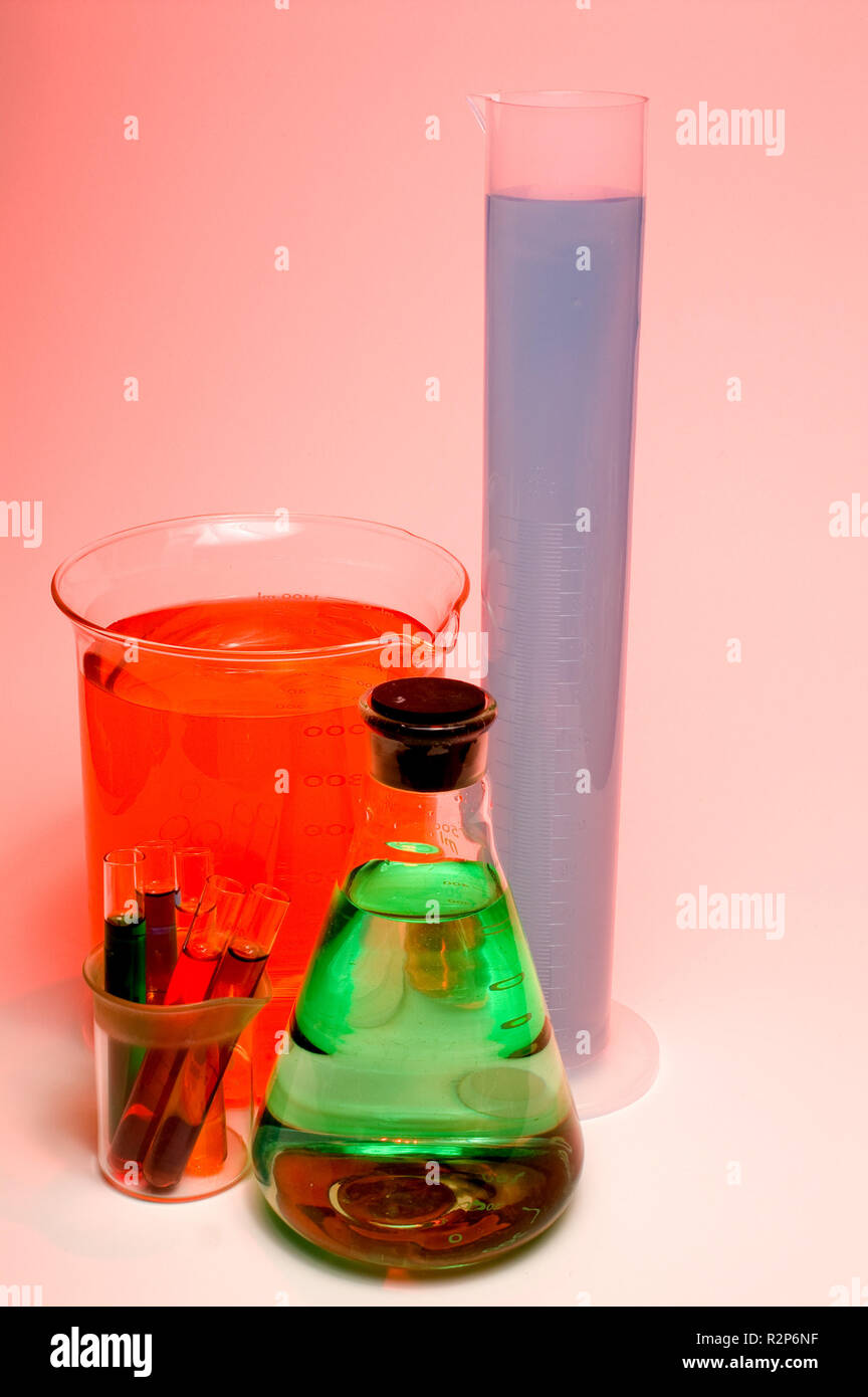 Liquid volume containers hi-res stock photography and images - Alamy