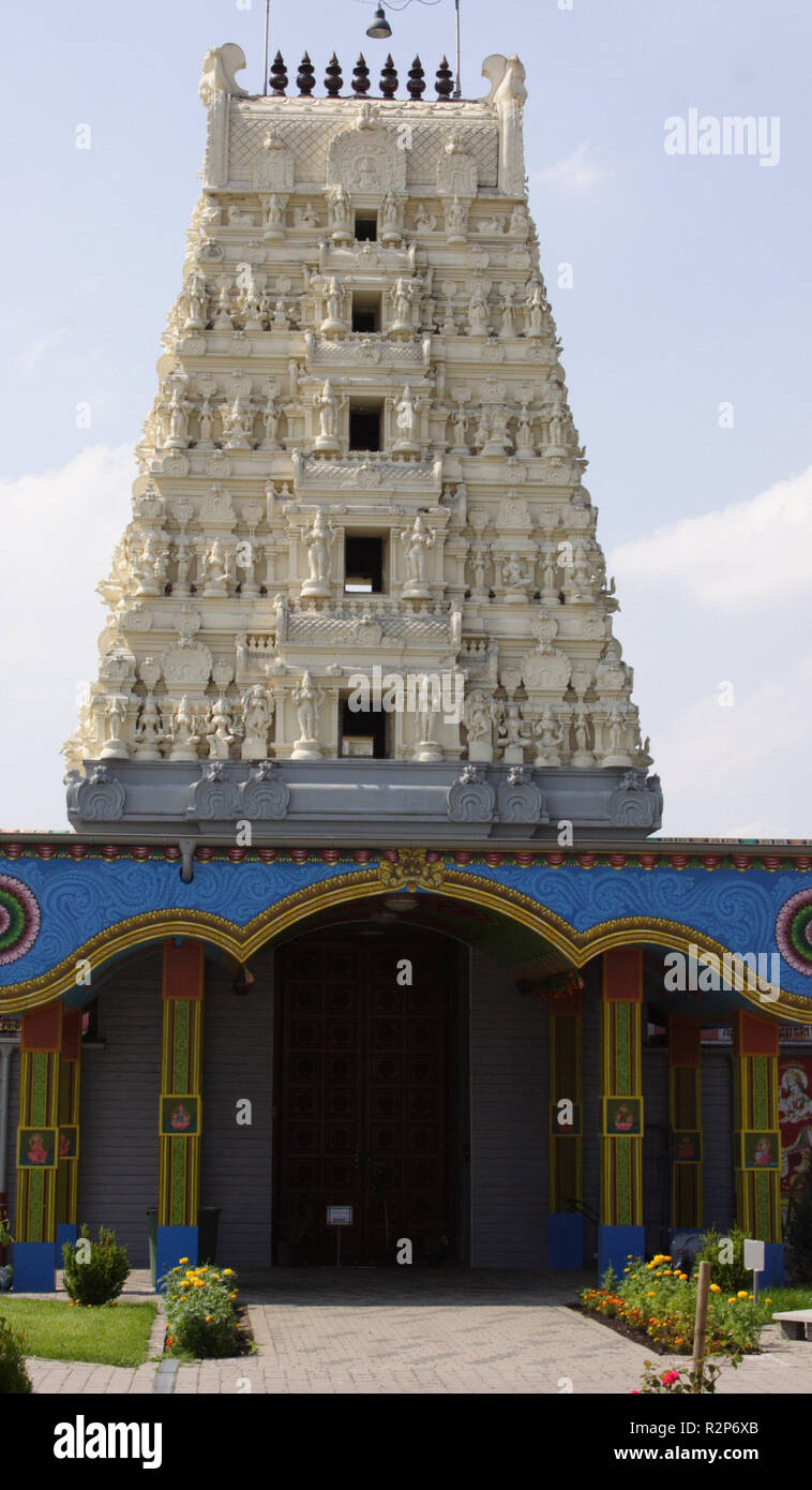hindu temple 2 Stock Photo - Alamy