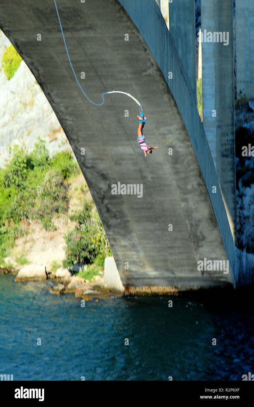 Bungeejumping hi-res stock photography and images - Alamy