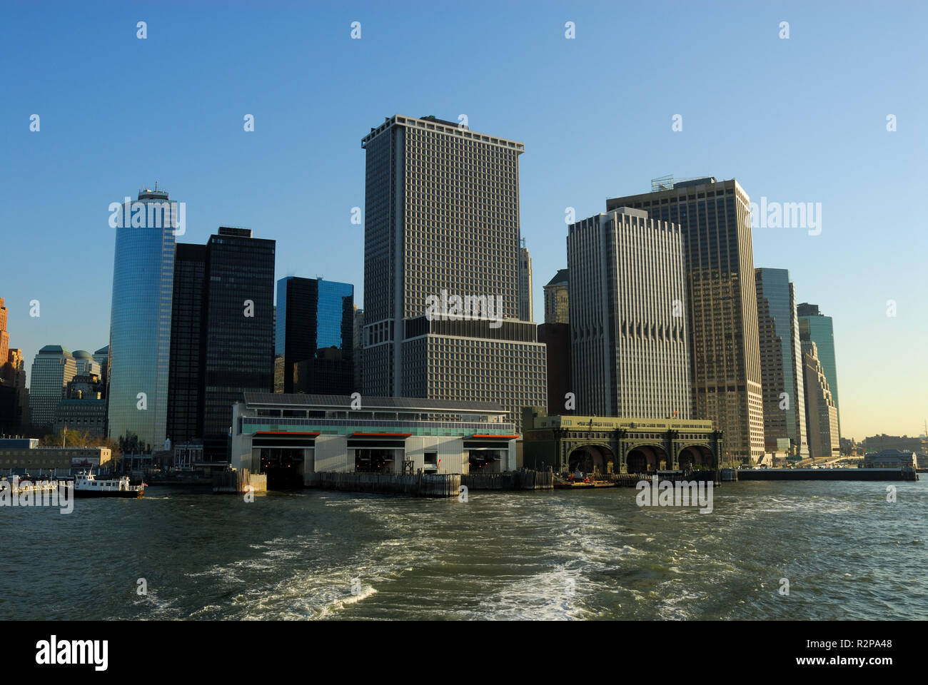 new york city south ferry terminal Stock Photo - Alamy