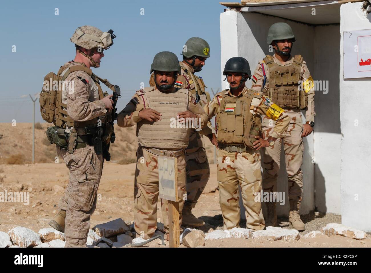 Artillery isf hi-res stock photography and images - Alamy