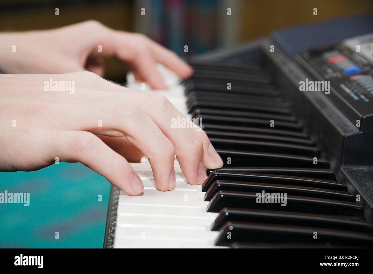 Keybord player hi-res stock photography and images - Alamy