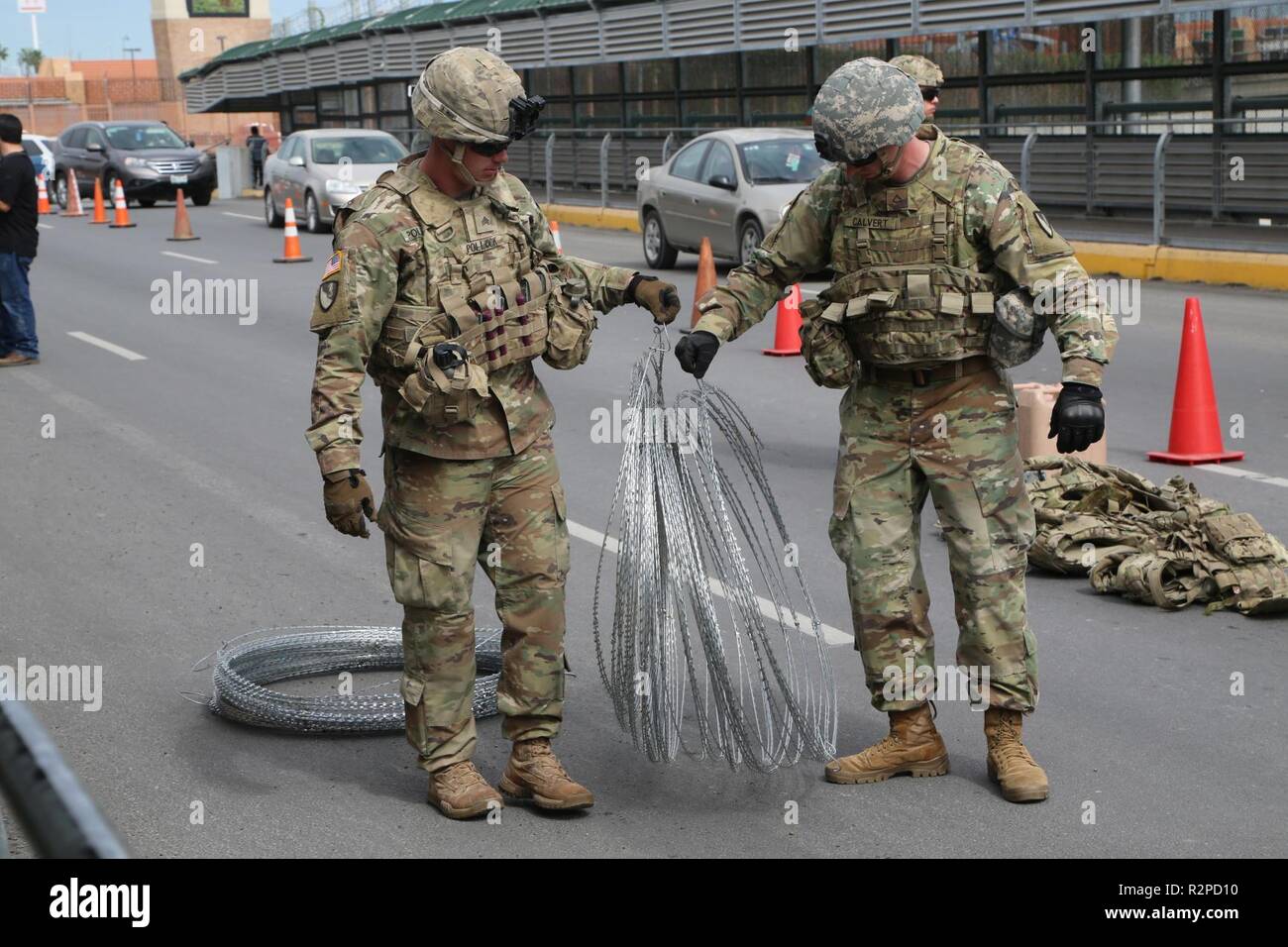 National guard texas border line hi-res stock photography and images ...