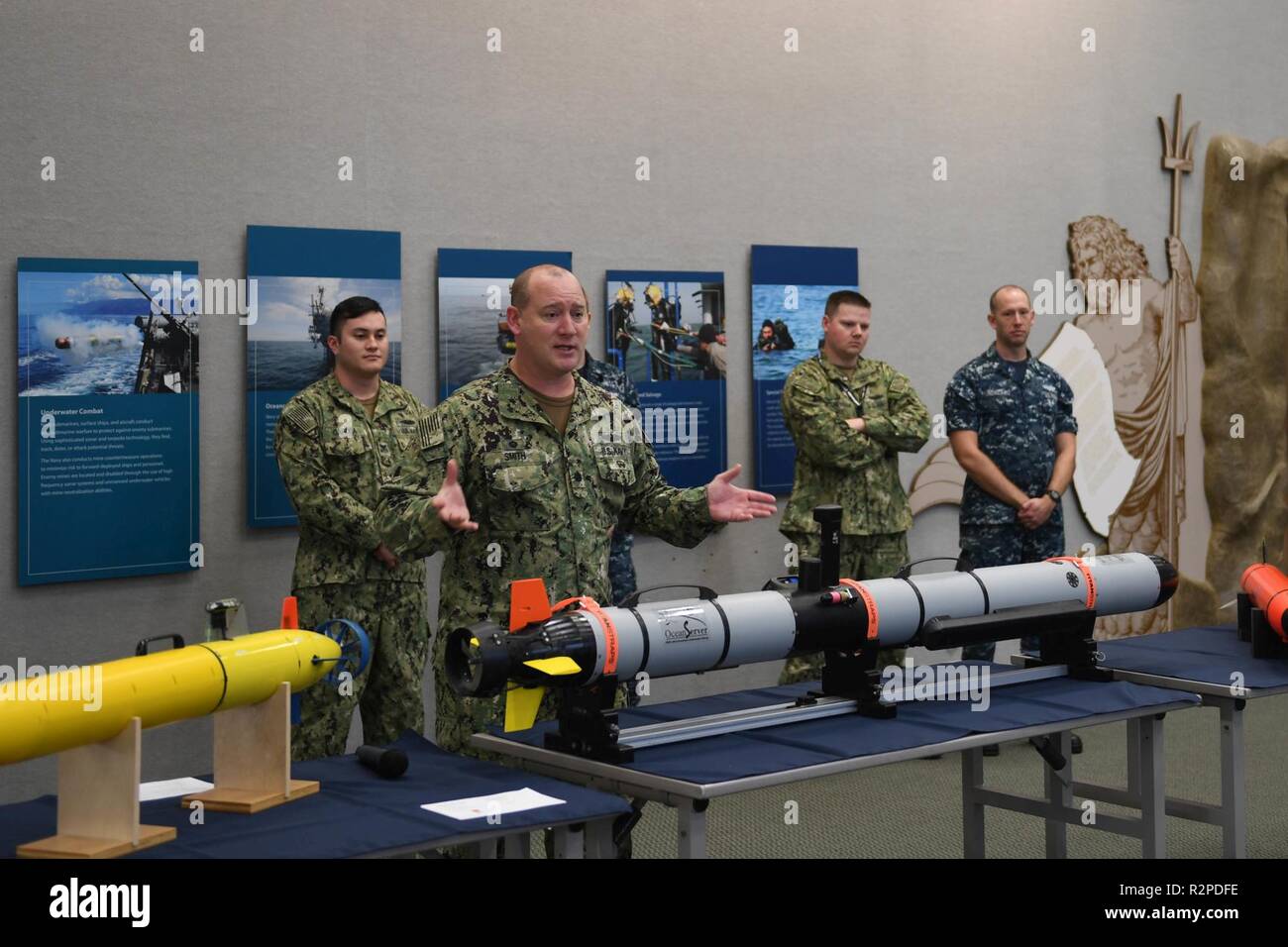 Unmanned undersea vehicle squadron hi-res stock photography and images - Alamy