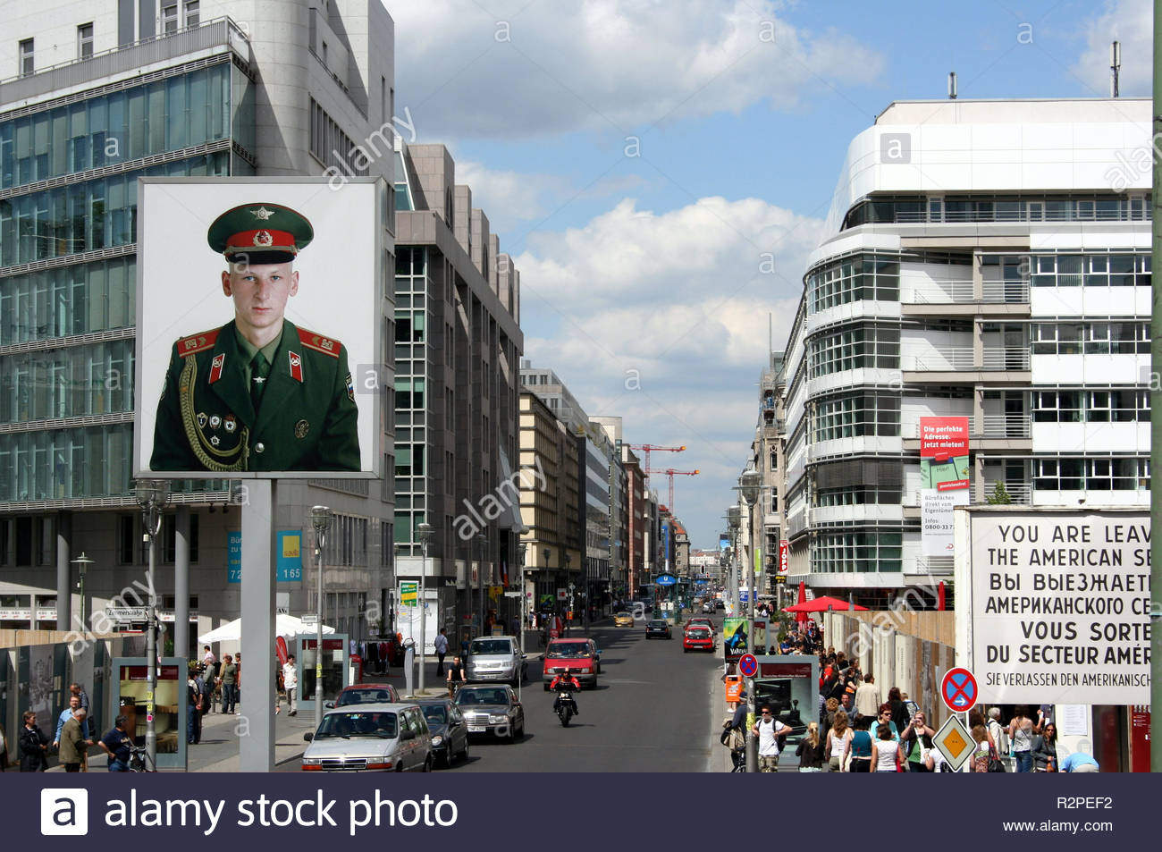 Soviet Border Berlin Stock Photos & Soviet Border Berlin Stock Images ...