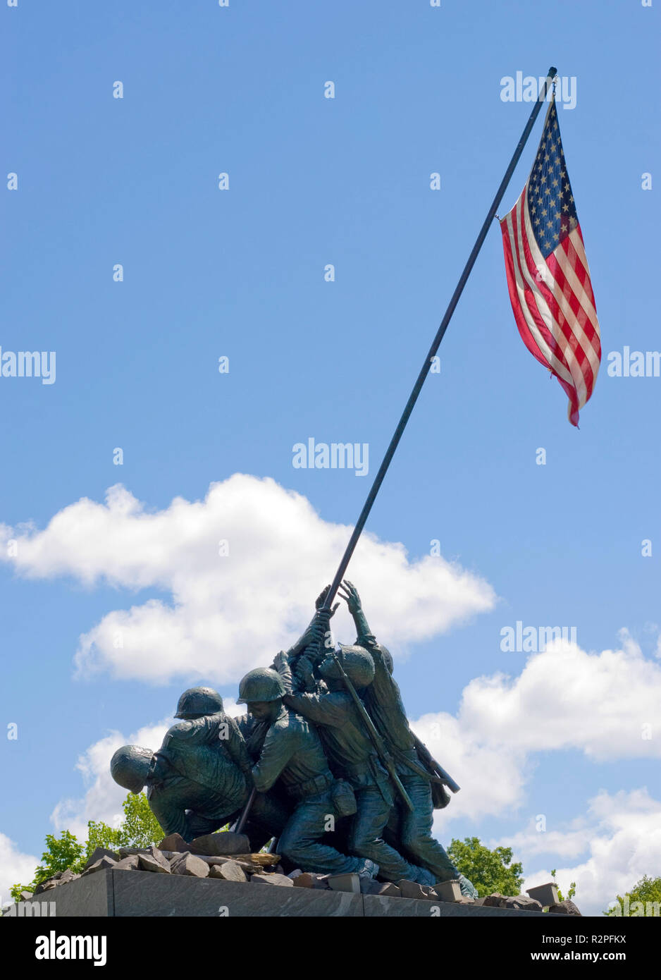 Soldiers raising the american flag raising of the american flag hi-res ...