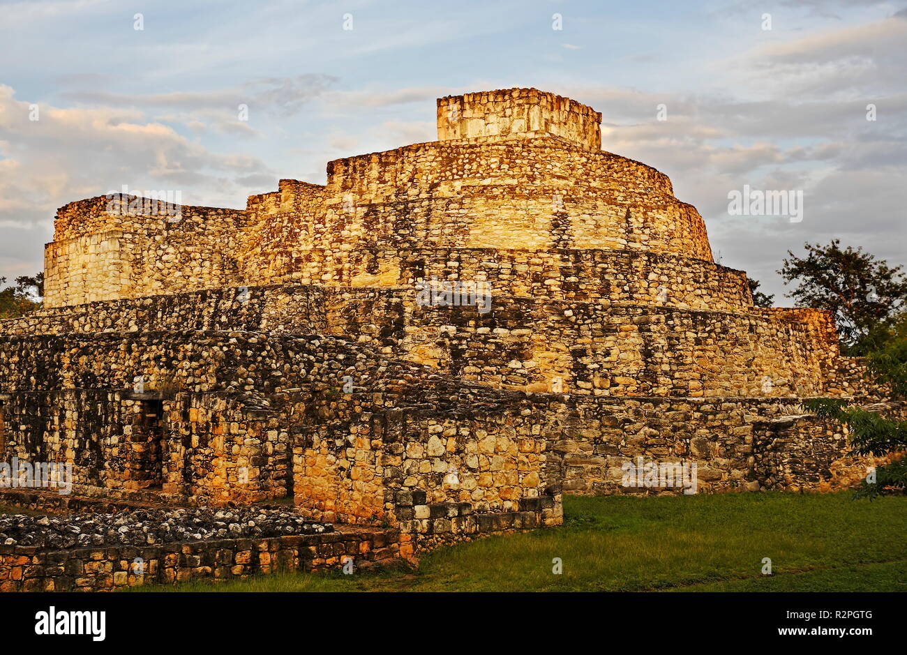 Toltec style hi-res stock photography and images - Alamy
