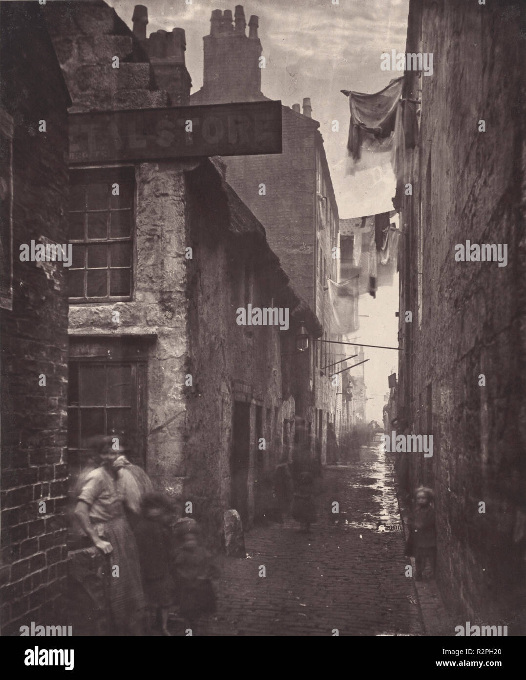 London slum 19th century hi-res stock photography and images - Alamy