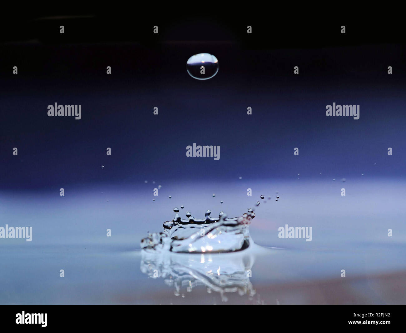 3 water drop hi-res stock photography and images - Alamy