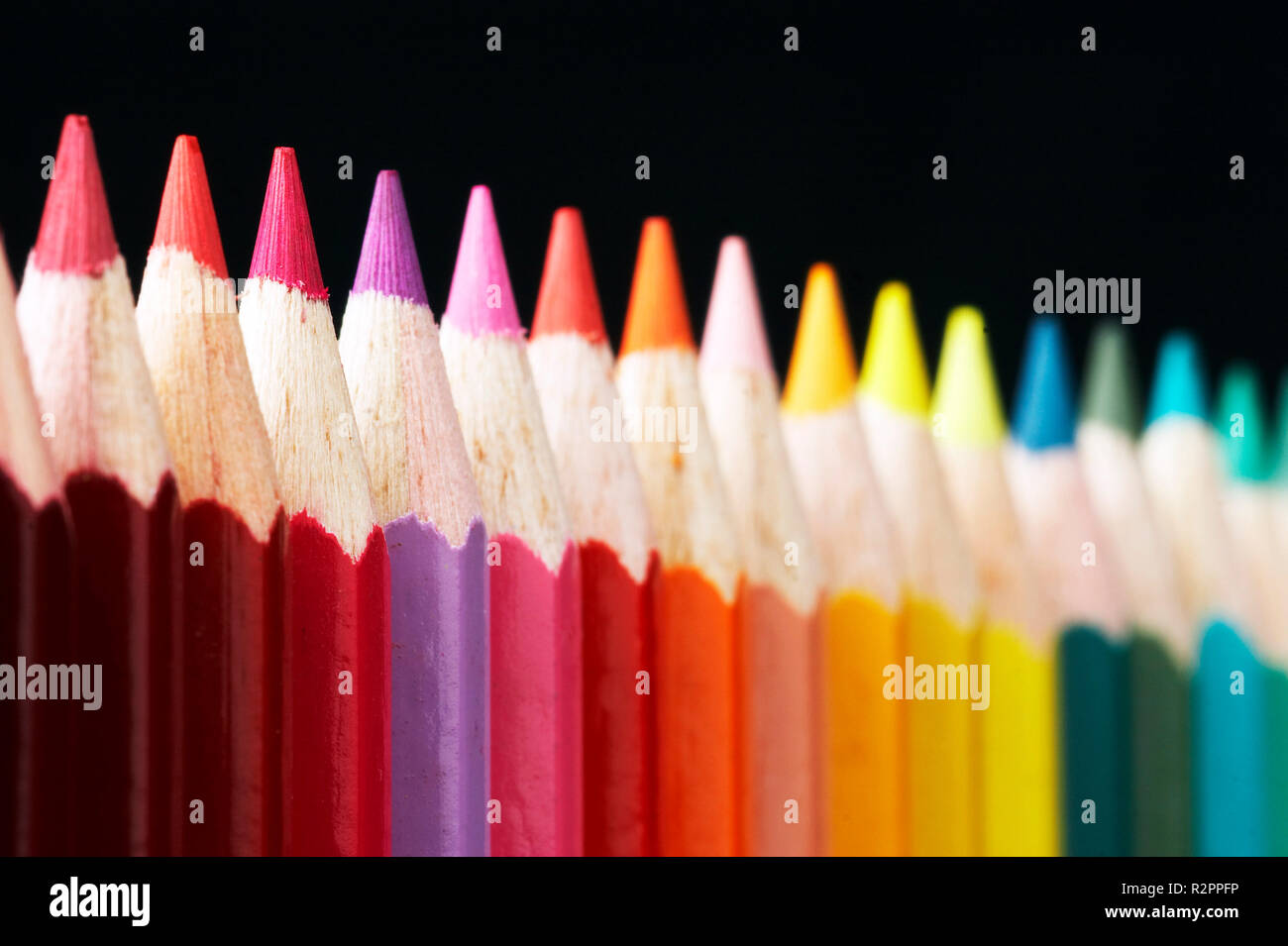 Bundle of coloured pencils hi-res stock photography and images - Alamy
