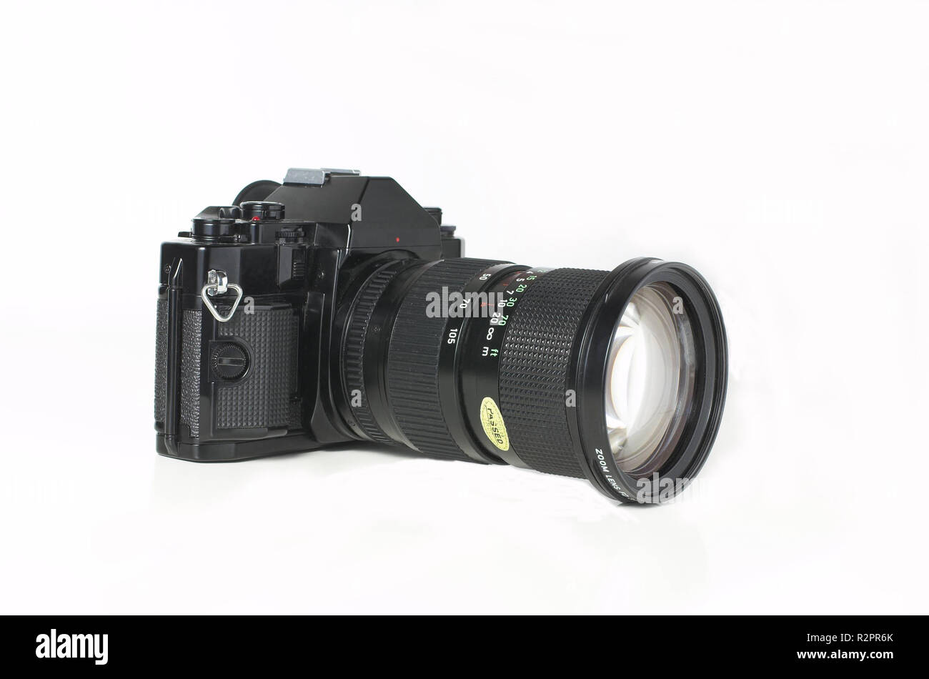 old slr camera Stock Photo - Alamy