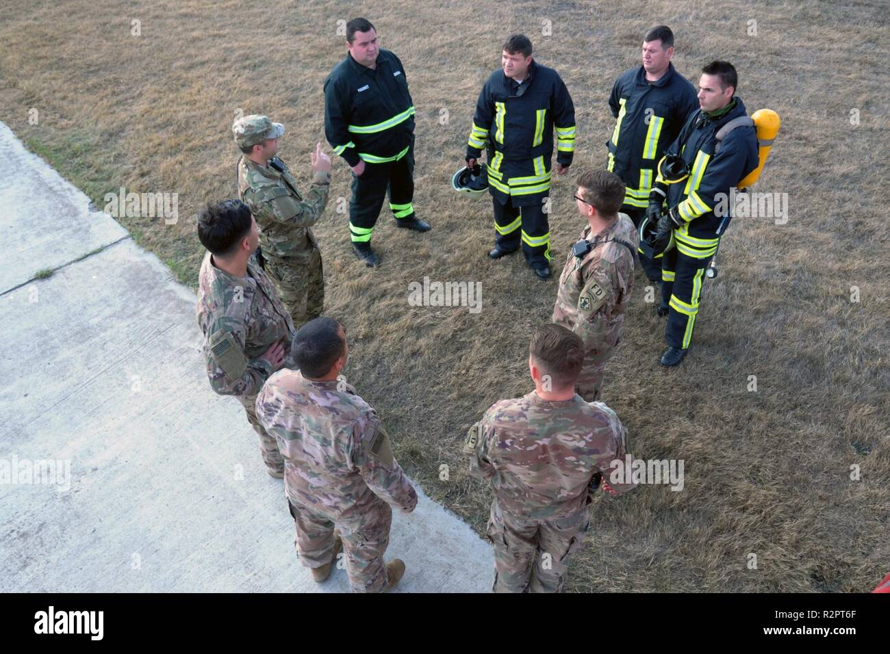 Romanian firefighting hi-res stock photography and images - Alamy