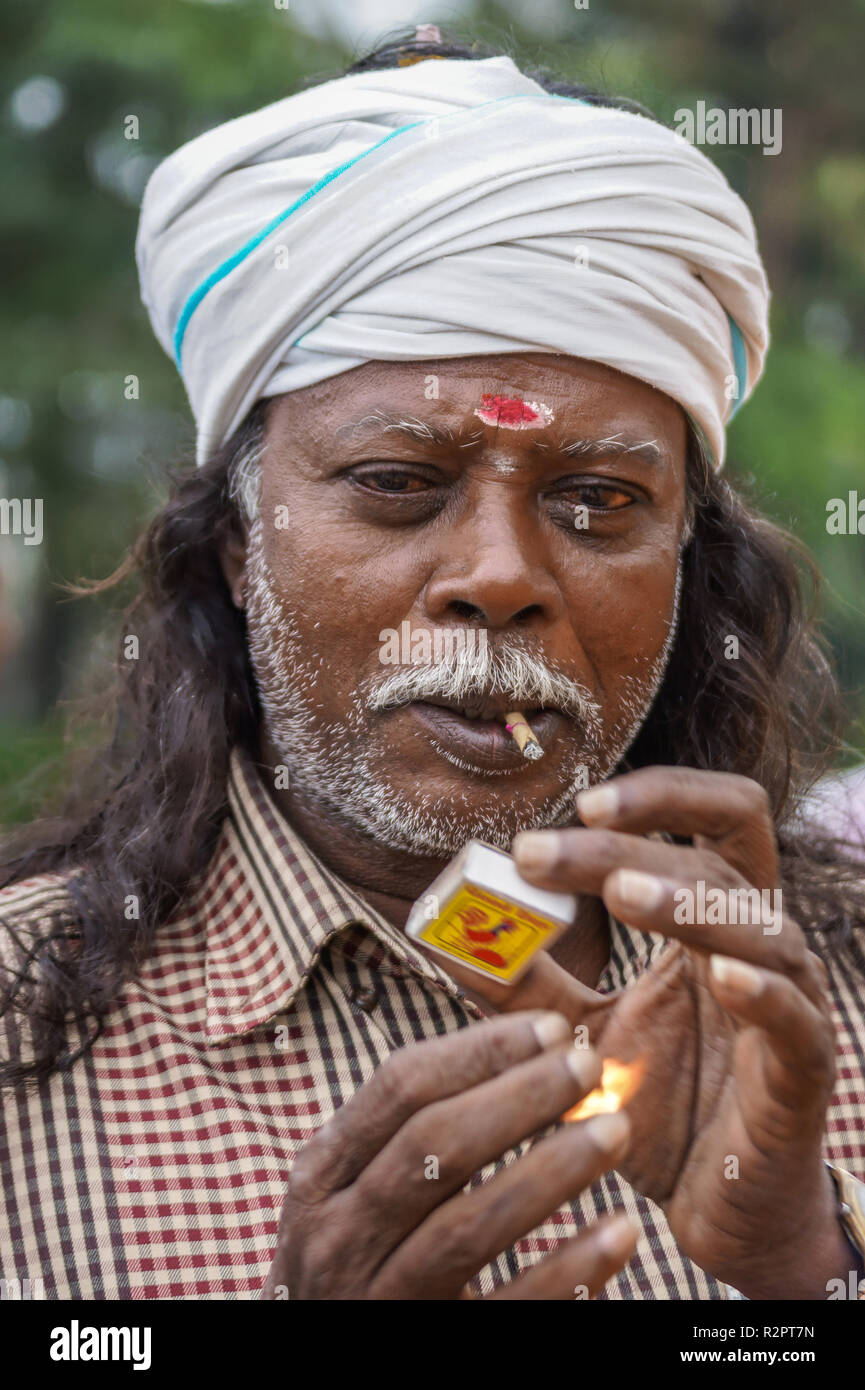 Beedi india hi-res stock photography and images - Alamy