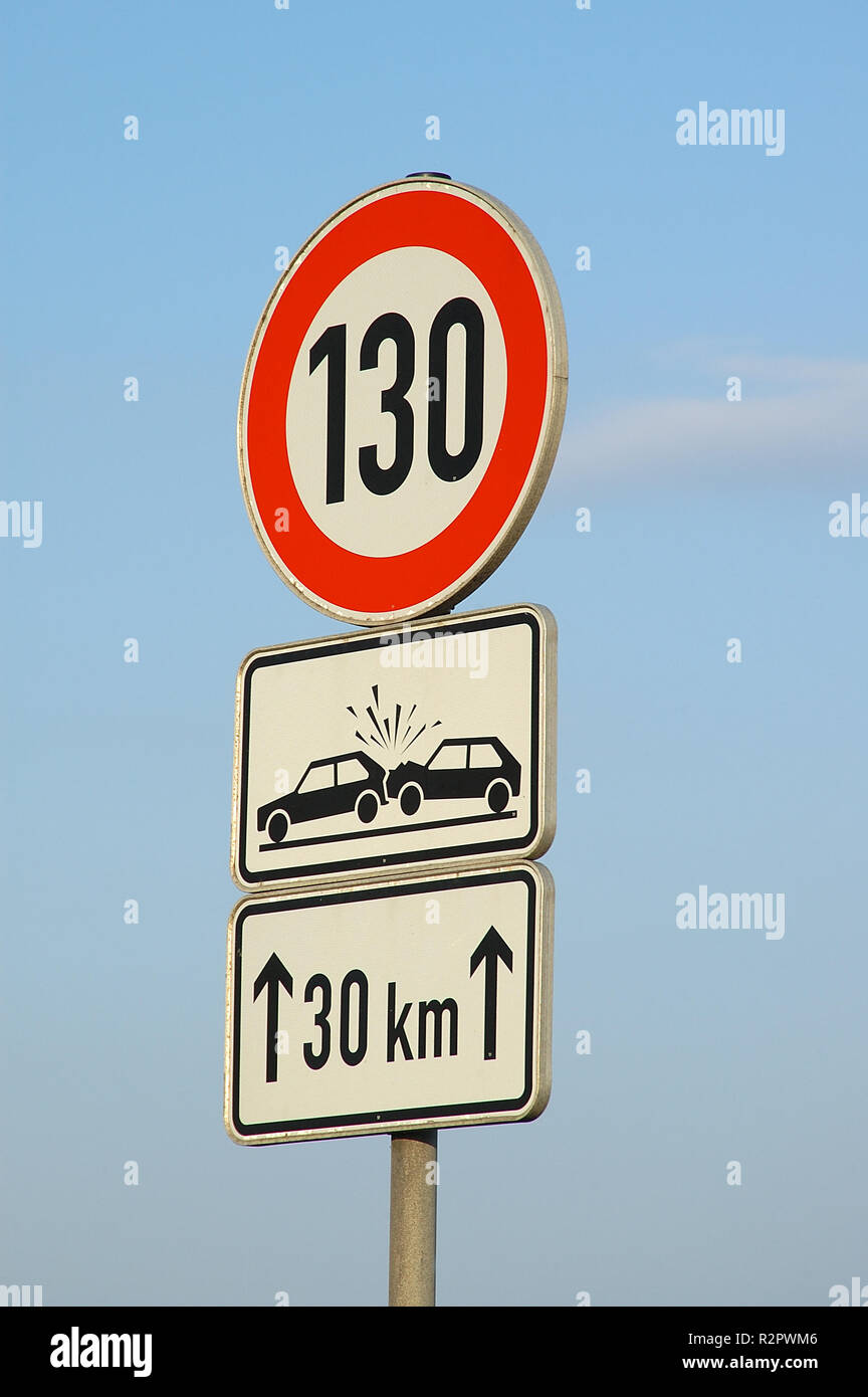 130 speed limit sign hi-res stock photography and images - Alamy