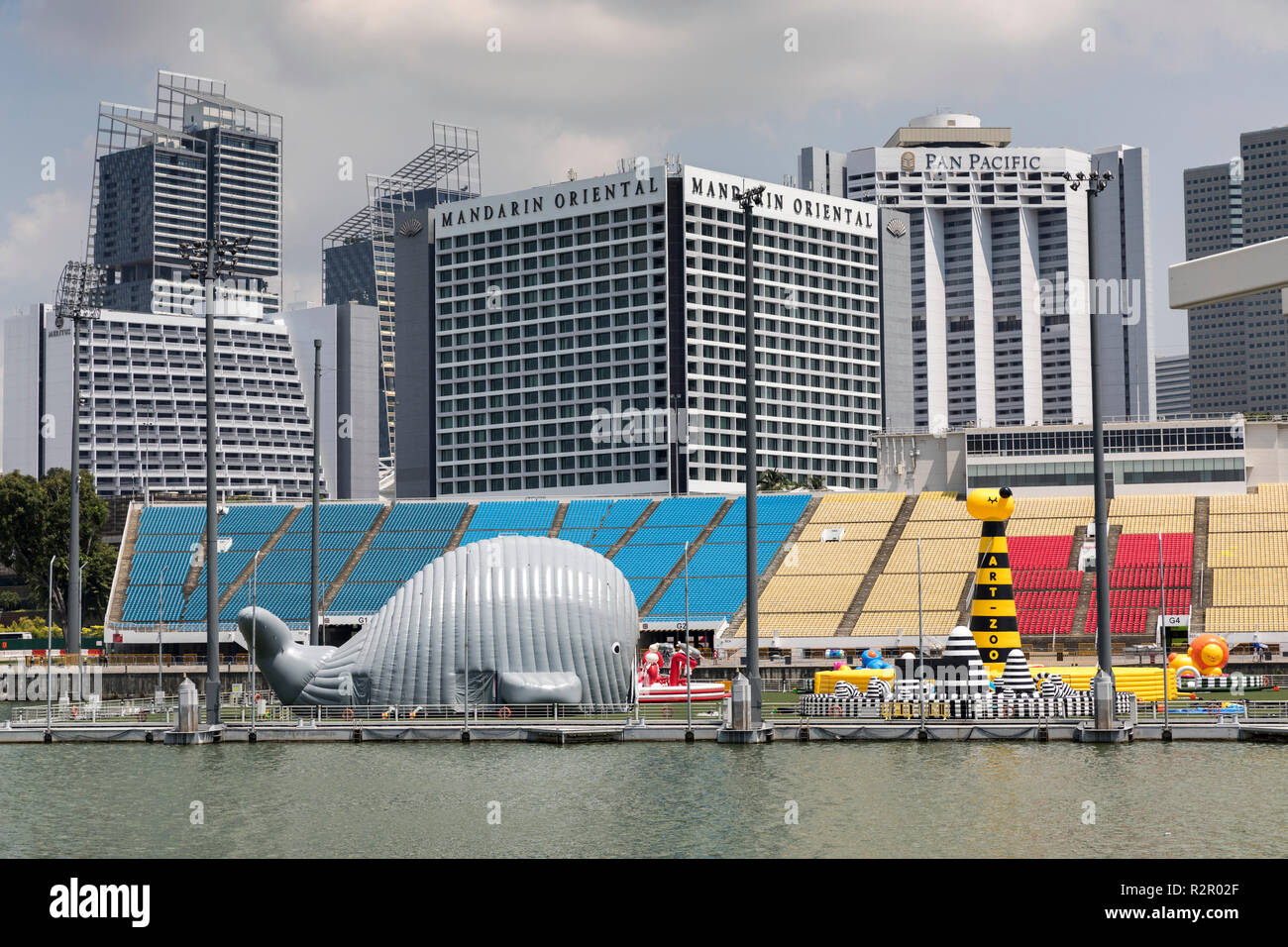 Singapore, Marina Bay, floating stage with huge air-filled animal ...